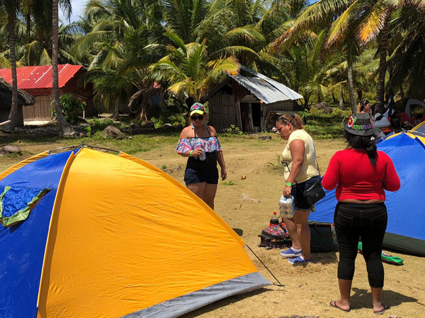 Camping en Icodub (Isla Aguja) - Kuna Yala Adventures San Blas Panama
